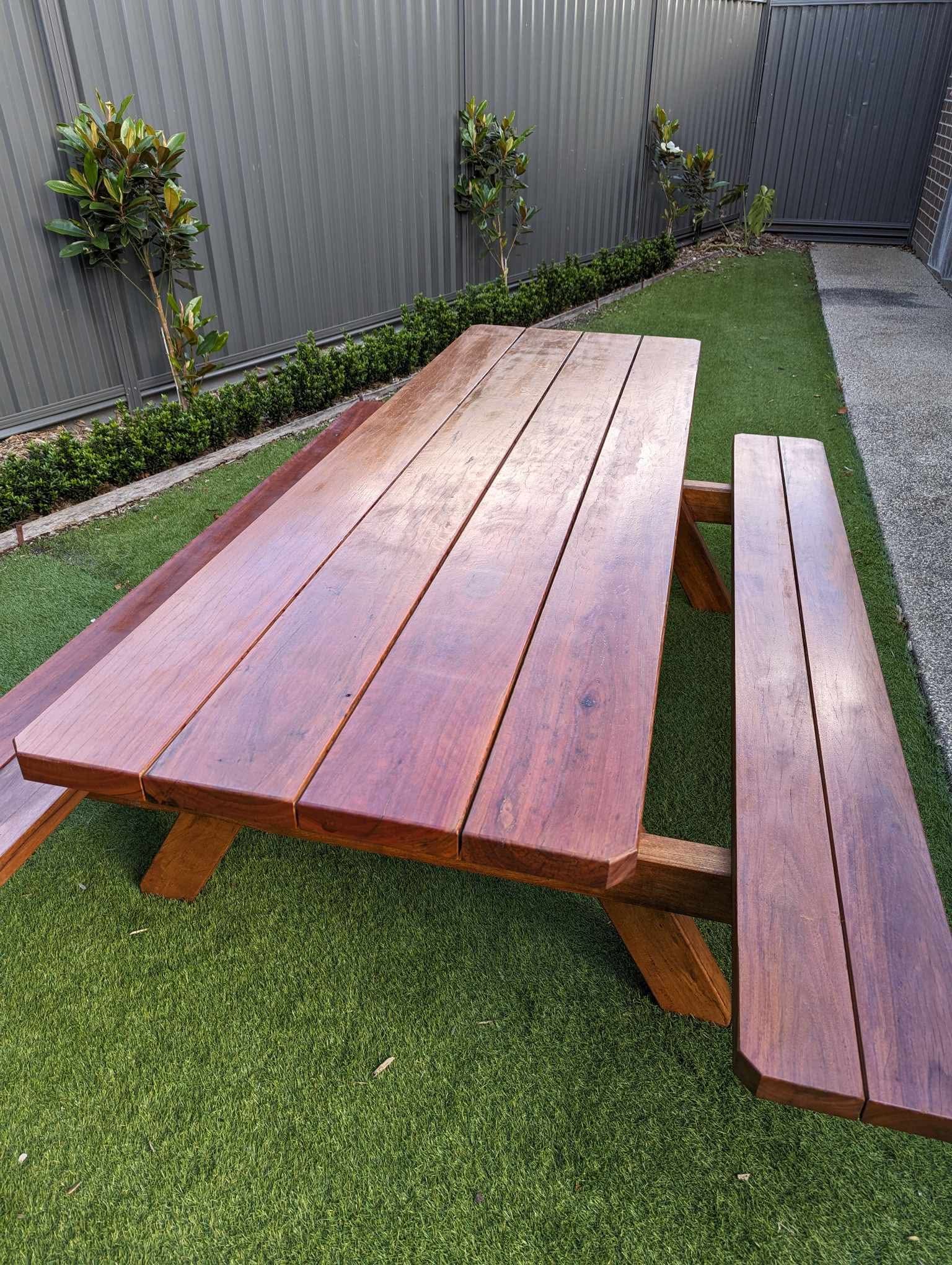 Outdoor Furniture – OZTABLES